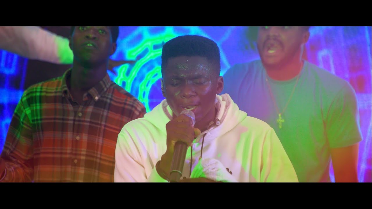 ADURA (LIVE) - PAUL TOMISIN