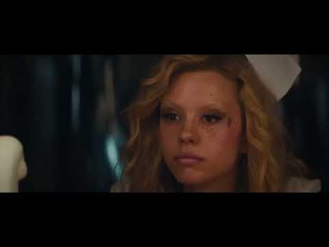 MaXXXine Review