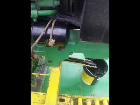 EASY JD OIL FILTER LOOSE AND CHANGE