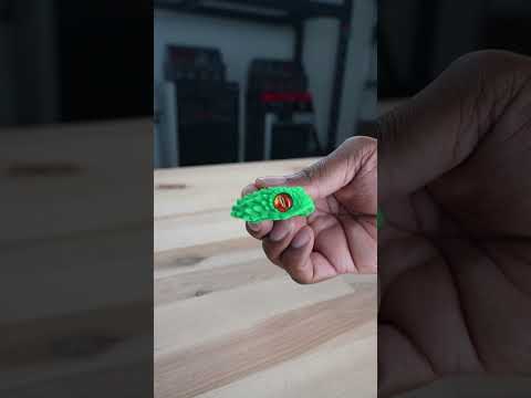 3D Printed Realistic Bush Vipers with Glass Eyes & Working Fangs | Designed by Raki-Box