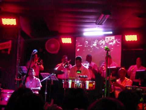 Colombian Salsa Music Group Grupo Niche Performing LIVE at Blue Agave Nightclub San Diego, CA!
