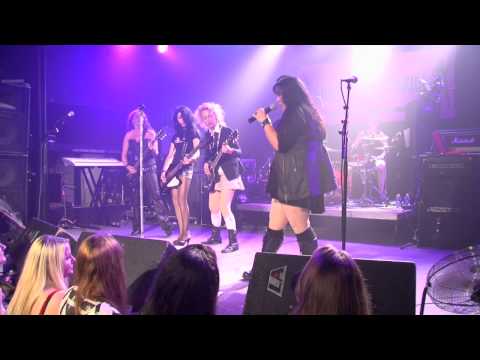 Shoot To Thrill – Emily Ruvidich Fan Site