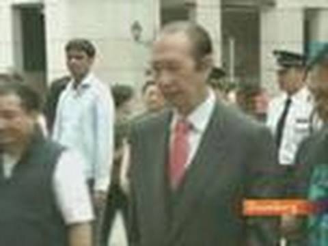 China's Stimulus Finding Way to Casino Tables in Macau: Video