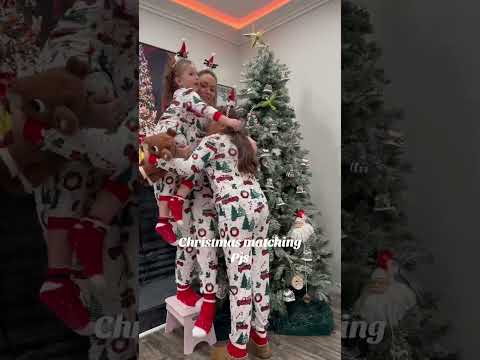 Festive & Cozy Christmas Pajamas for the Whole Family! #HolidayVibes
