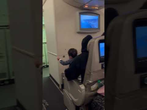 Hajj Umrah flight Delhi to Jaddah#subscribe #viralvideo