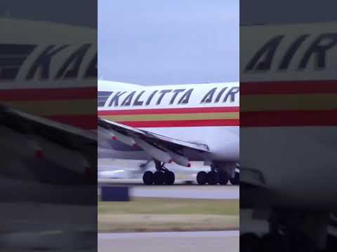 Boeing 747-4B5 MSN 26407 - N786CK Kalitta Air eye-grabbingly takeoff