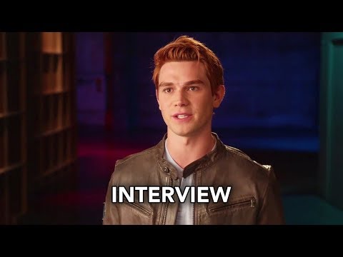 Riverdale "KJ Apa's Favorite Season 1 Scene" Interview (HD)