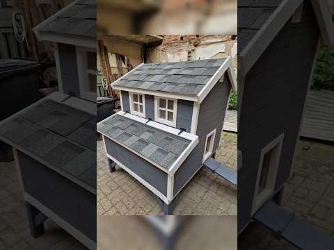 Chicken coop for the garden ๐