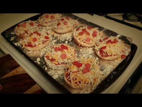 My bagel bites rock.. How to make homemade bagel bites