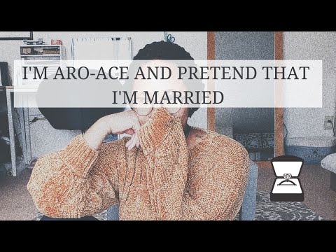 I'm Aro-Ace and pretend that I'm married 💍