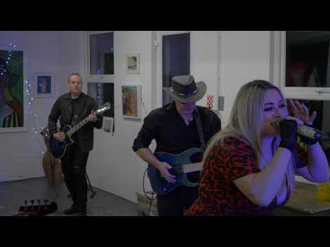 Alexa De Strange – In Rehearsal In Scarborough