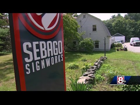 Family-owned Maine sign company draws national clients