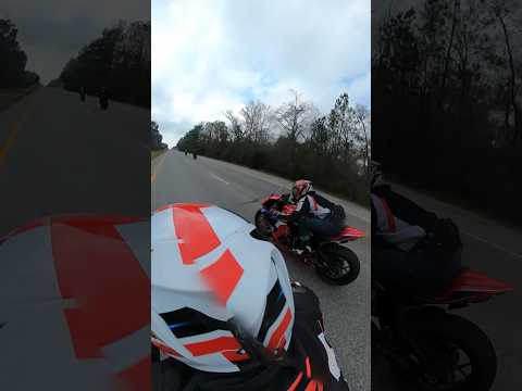 Honda CBR1000r-rrr fireblade sp. vs BMW S1000rr M ft:@willkiddhill