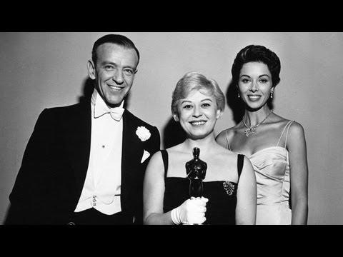 "Nights of Cabiria" Wins Foreign Language Film: 1958 Oscars