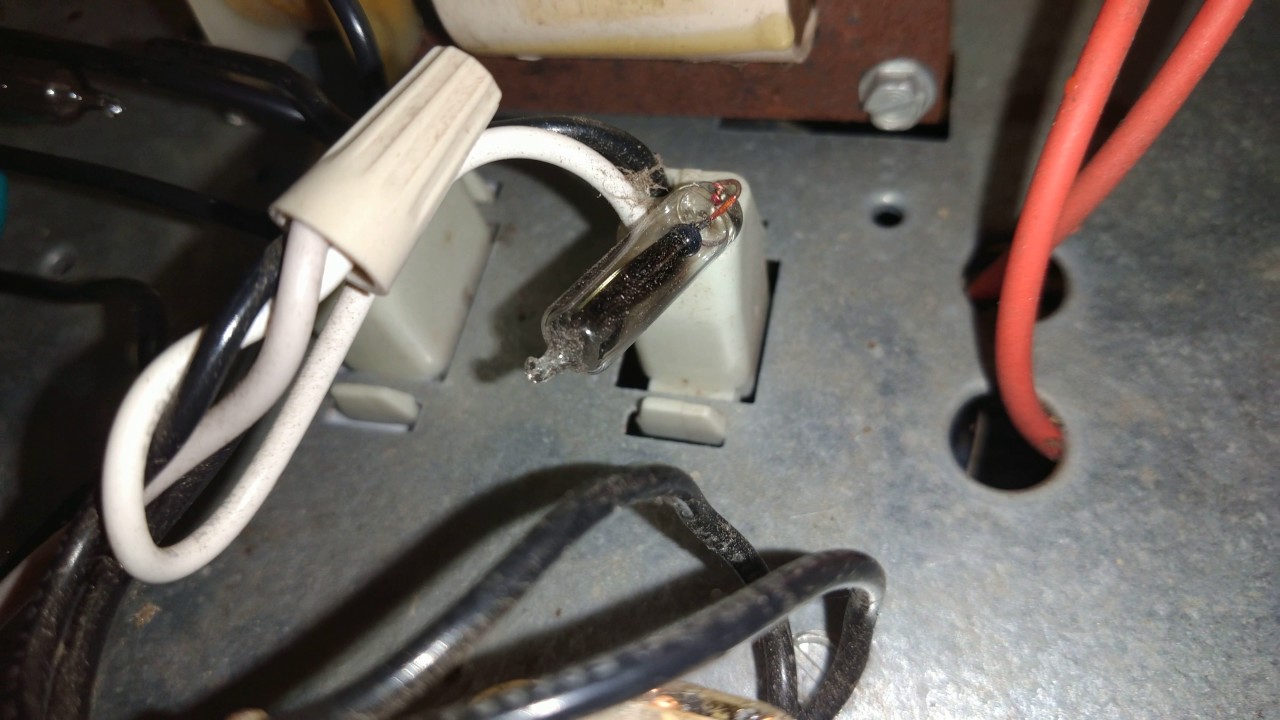 How to fix when a new bug zapper bulb does not turn on