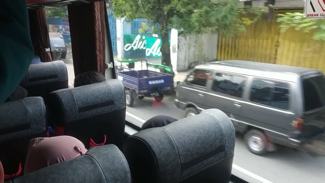 PERJALANAN TULUNGAGUNG-KEDIRI DENGAN BUS PELITA INDAH MEDIUM