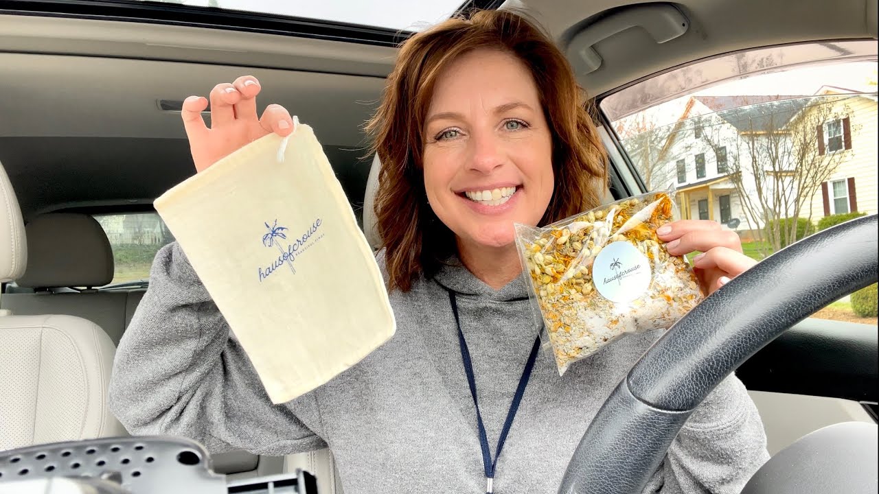 Spa and gift items unboxing HAUSOFCROUSE