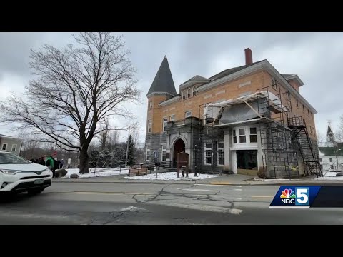 U.S. restricts Canadiansโ access to Haskell Free Library at border