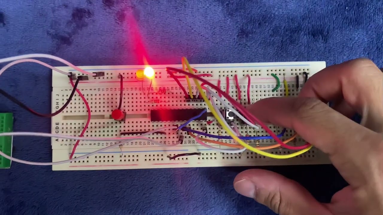 Práctica 03 Ejercicio 04 Microcontroladores 2MV8 Equipo 04