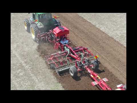 ExpressPlus 4500 Speed Disc with Ripper, Airseeder & Roller