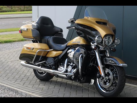 2017 HARLEY-DAVIDSON FLHTK ELECTRA GLIDE ULTRA LIMITED | BLACK & GOLD @WCHD, Glasgow, Scotland