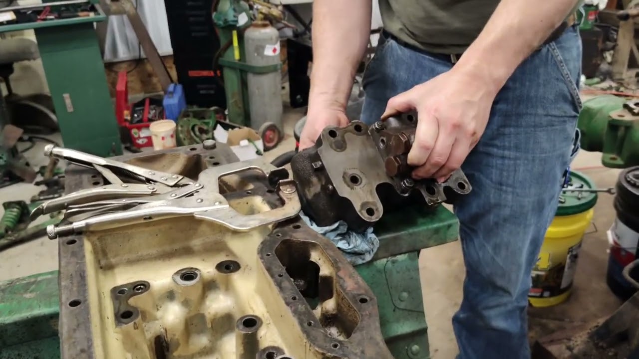 Oliver Super 55 Hydraulics assembly