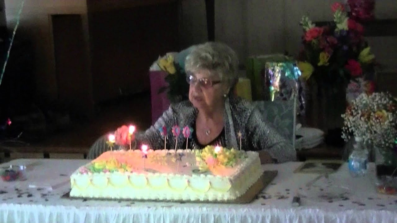 Moms 100th Birthday cake