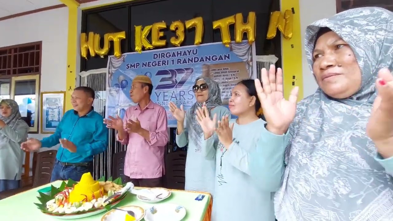Merayakan HUT SMPN 1 Randangan Ke-37