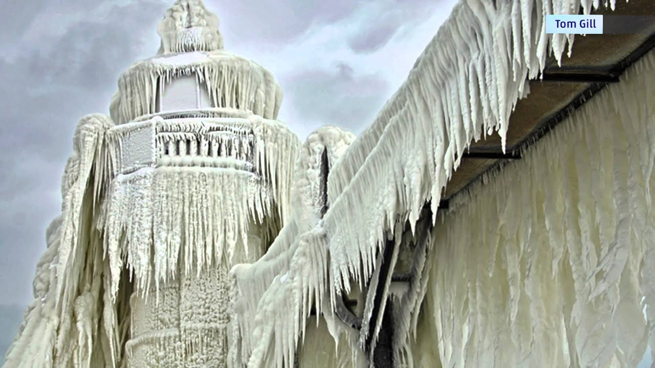 Beautiful, Icy Lighthouse Art!