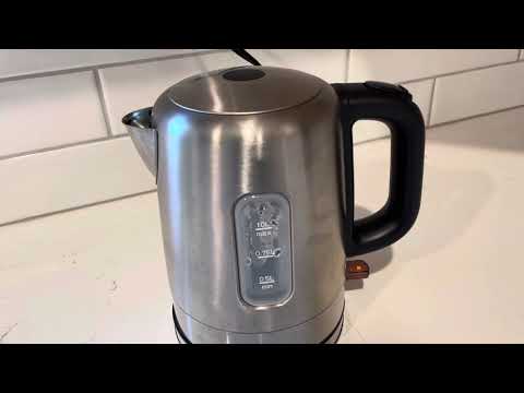 Amazon Basics Stainless Steel Portable Fast, Electric Hot Water Kettle Review