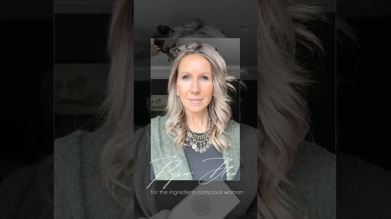 Organic Makeup for the Ingredient-Conscious Woman #over40makeup #nontoxicbeauty #organicliving