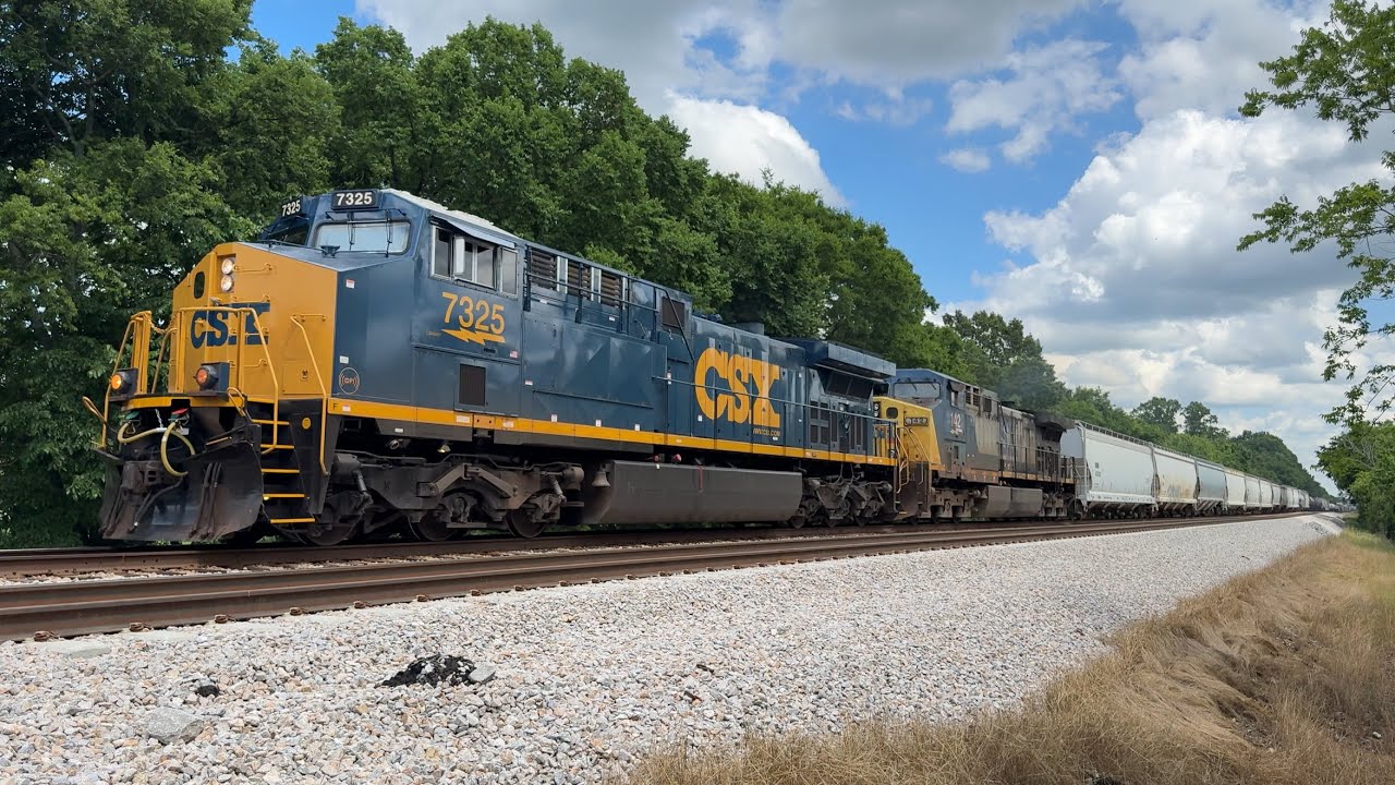 CSX 7325 Leads Manifest in Arrington, TN on the S&NA North Sub