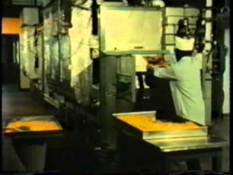 Food Adventure: Watch an explosion-puffing machine in action ...