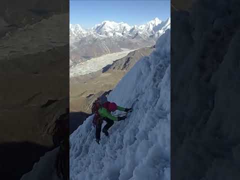Mount Cholatse | 6,440m | Khumbu, Nepal | Technical Challenge