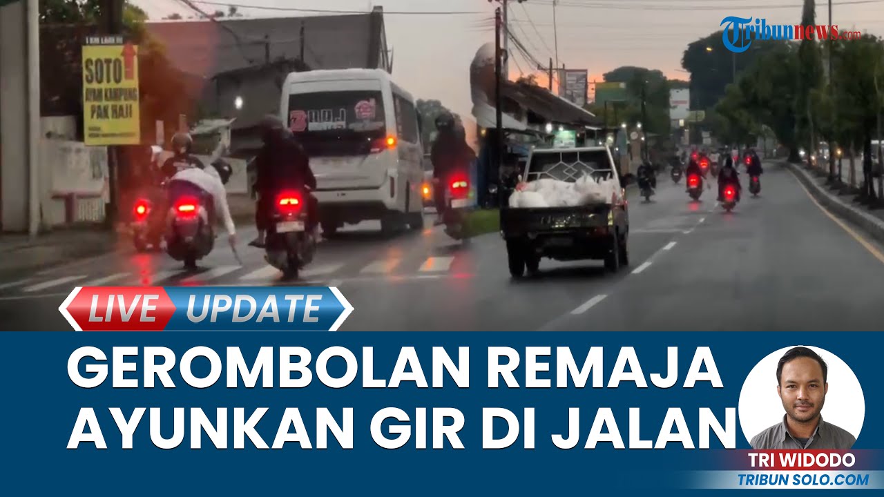 Detik-detik Gerombolan Remaja Bawa Sajam hingga Ayunkan Gir di Jalan ... Detik-detik Gerombolan Remaja Bawa Sajam hingga Ayunkan Gir di Jalan ...