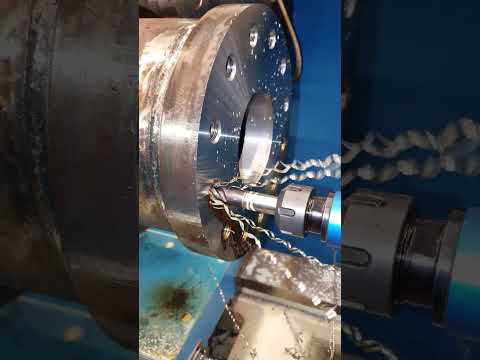 M20 tap using live tooling on the lathe👍