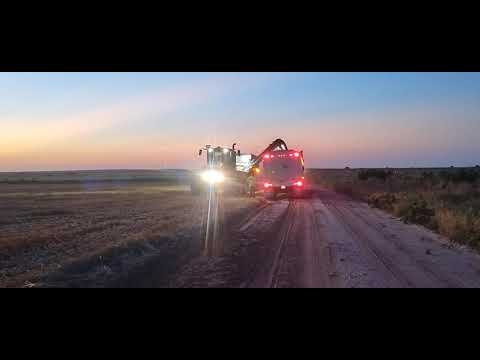 Westlake Harvesting! Case IH 475 AFS Connect Steiger-pulling a Brent Avalanche 1598 grain cart.