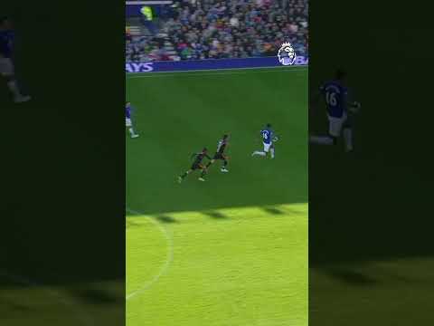 6 Players Couldn't Stop This Man π€―