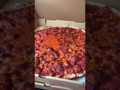 DeLucia’s Brick Oven Pizza Raritan NJ #cultinaryroadtrip #jersey