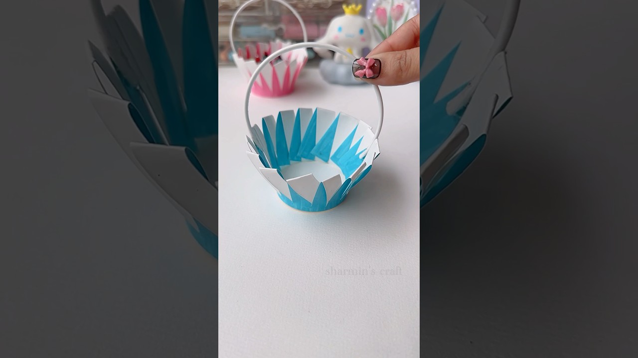 The small flower basket made of disposable paper cups are so cute, and they are also good-looking