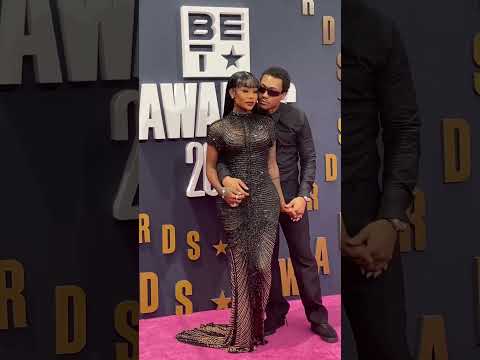 Summer Walker & Lil Meech Are Too Cute 🥰 #shorts #RedCarpet #BETAwards #BETAwards2023 #SummerWalker