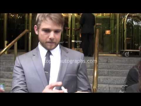 Max Thieriot - Signing Autographs at his NYC hotel