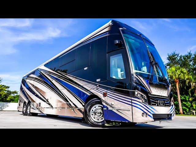 Liberty Coach Showcase - 2022 - Custom Luxury Motorcoach