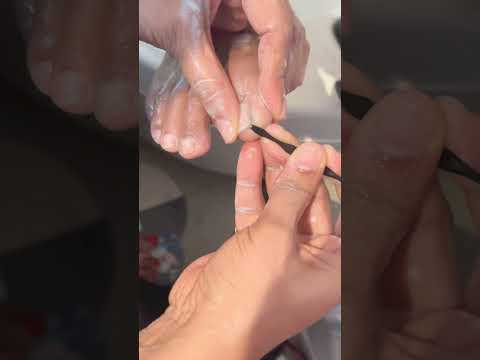 || Pedicure At Salon || Pedicure Process || Step By Step Pedicure || Pedicure For Cracked Heels ||