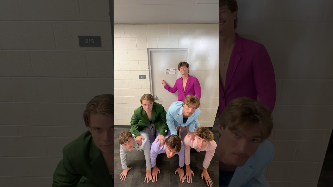 #humanpyramid