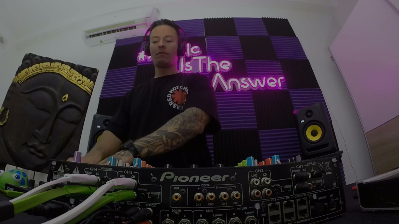 RenDizz Minimal Deep Tech Session 001