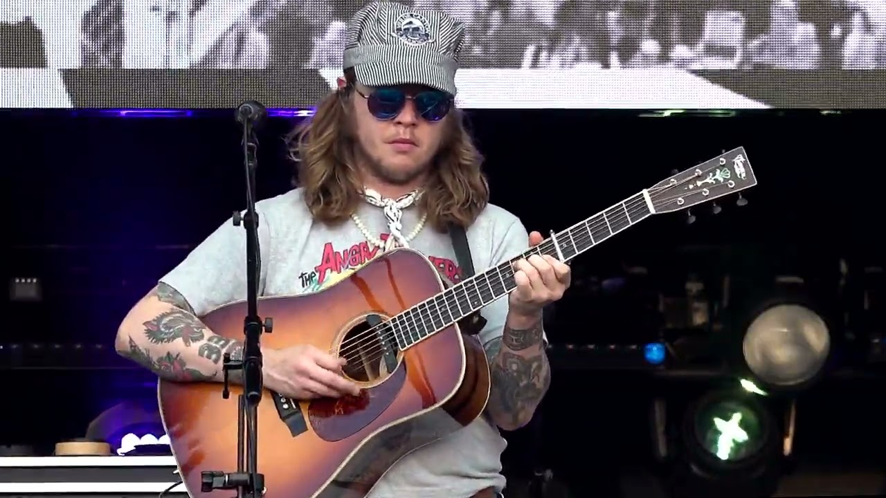 Billy Strings crushes Doc Watson's 