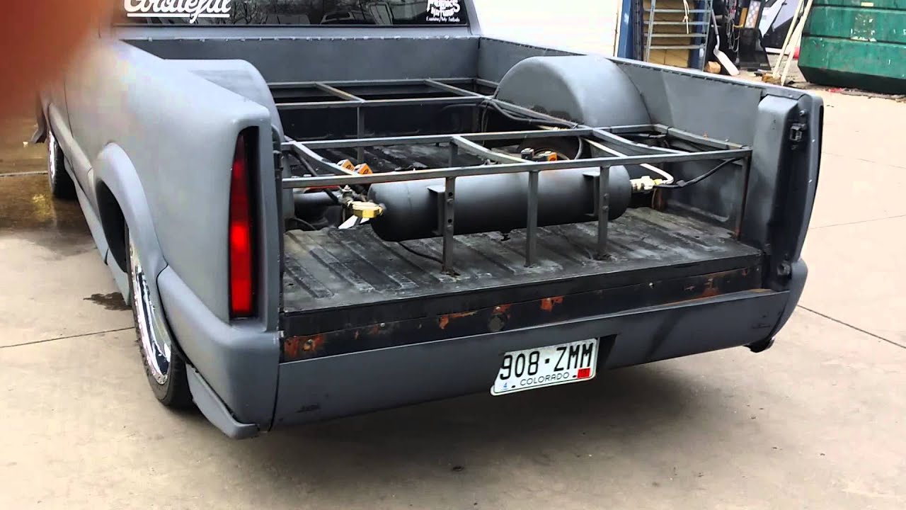 2001 S10 Xtreme Bagged On 22