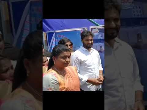 మంత్రి రోజా ను చూసి షాకైన మార్గాని భరత్ #ministerroja #marganibharat #rkroja #shorts #ytshorts