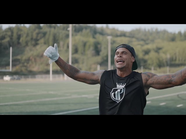 IN PHOTOS: Jordan Poyer and Rachel Bush bid adieu to lavish Four ...